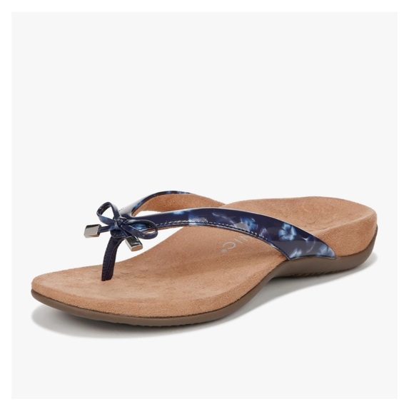 Vionic | Shoes | Nib Vionic Rest Bella Thong Sandal In Navy Poppy Print ...